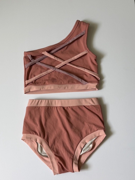 Evie’s studio | Costumes | Evies Studio Girls Oneshoulder Dance Set In ...